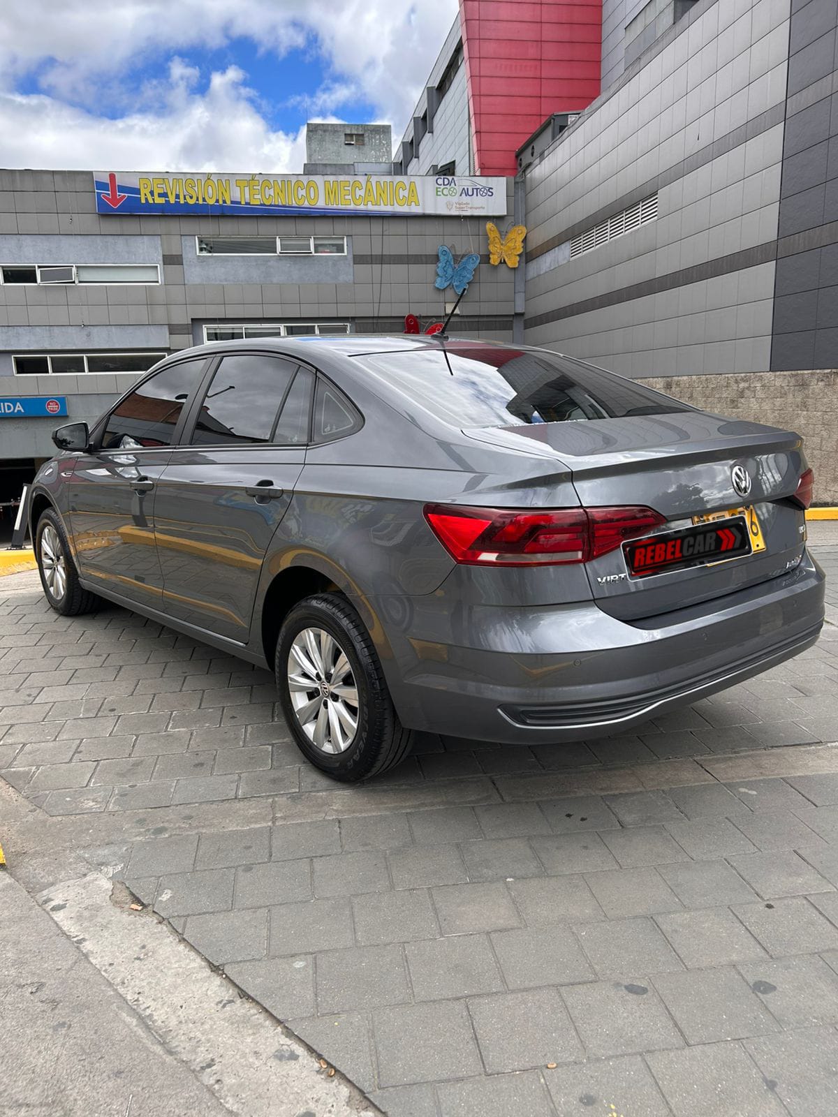Volkswagen Virtus Comfortline – REBELCAR SAS