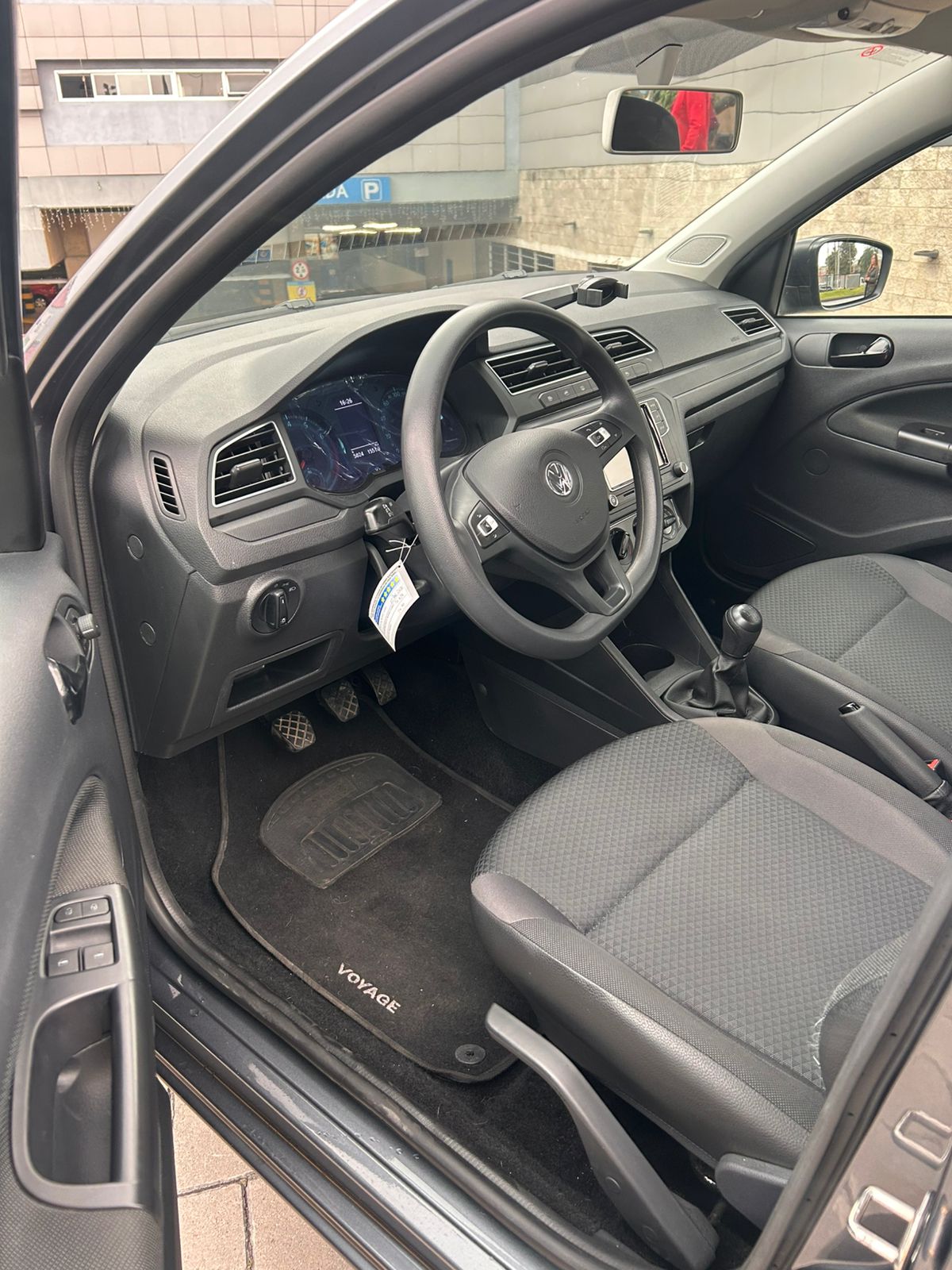 VOLKSWAGEN VOYAGE CONFORTLINE – REBELCAR SAS