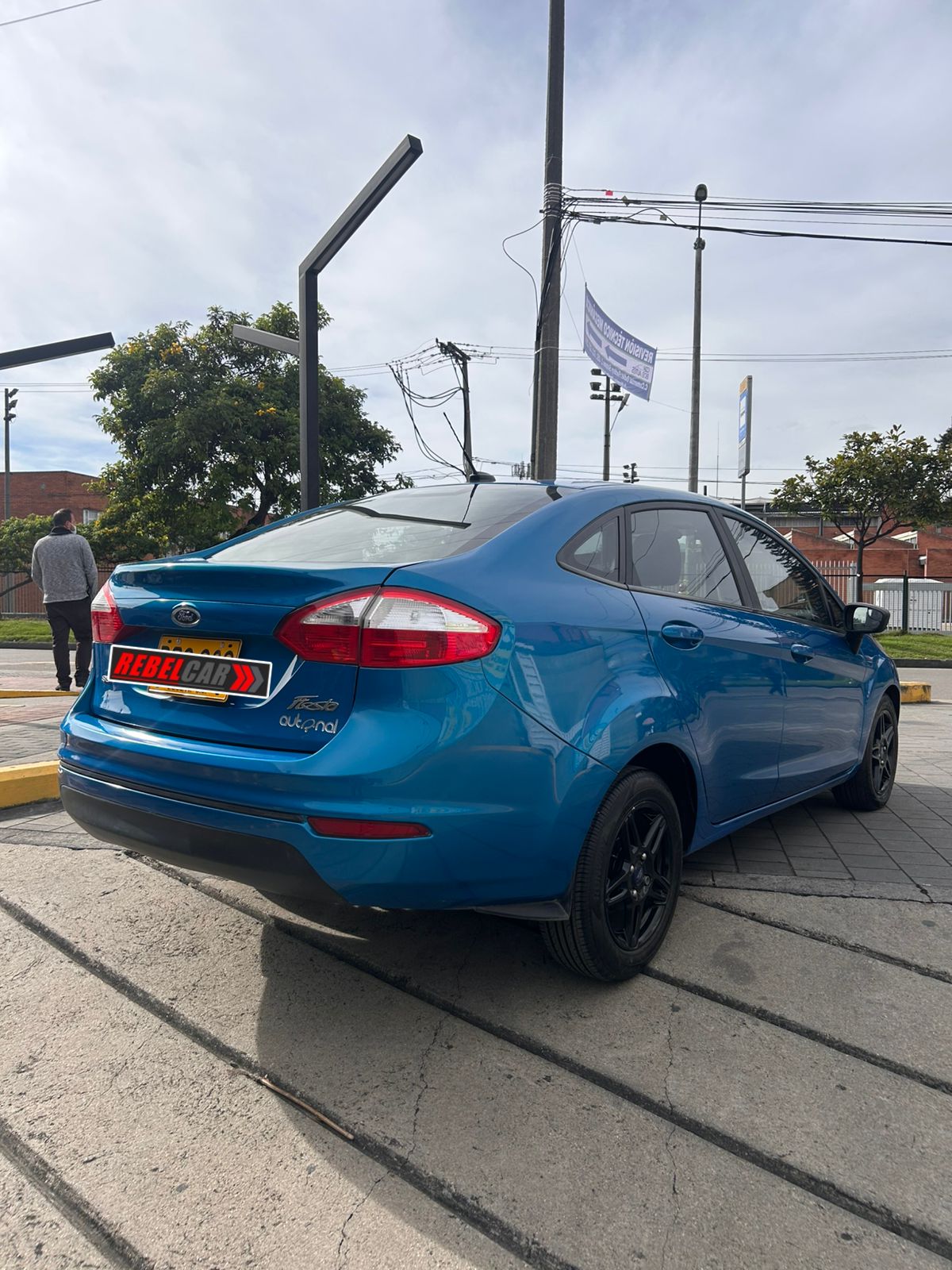 FORD FIESTA – REBELCAR SAS